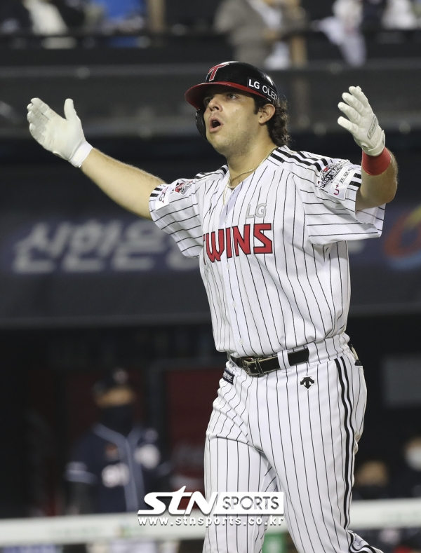 LG의 분투 이끈 라모스, 졌지만 잘 싸웠다 [준PO2 S포트라이트]