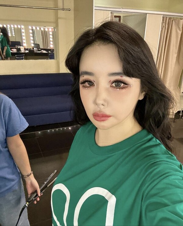 '인형 미모?!' 박봄, 건강 이상설→얼굴 확 달라진 비주얼 [★PICK]