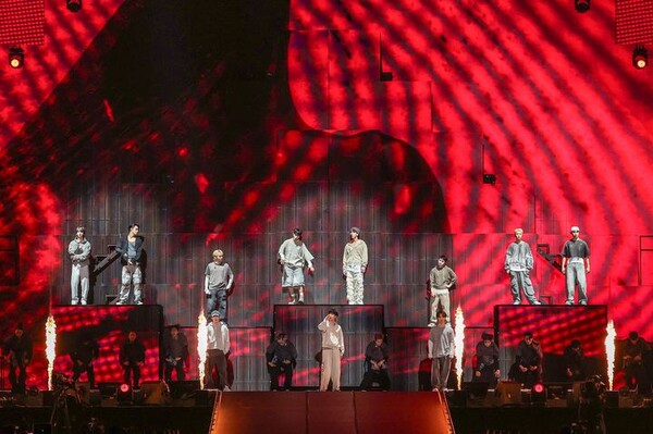 일본 도쿄돔 점령한 세븐틴(SVT) "10년 뒤에도 이곳에서 공연 열고 싶어"