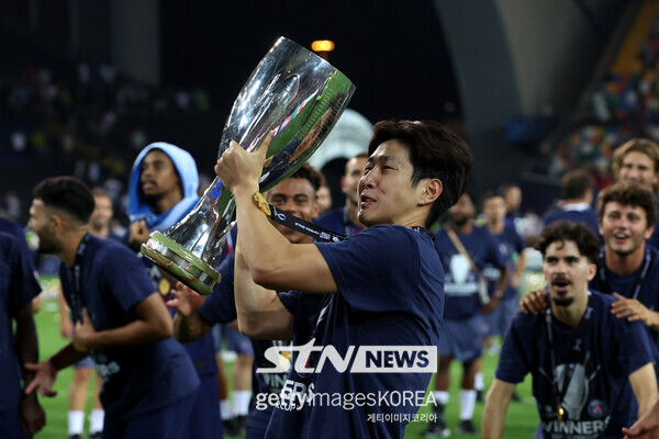 ‘이강인 이적료 976억 거절’ EPL 진출 불발→PSG 잔류, “강력한 선수단 계획하고 있어 거부”