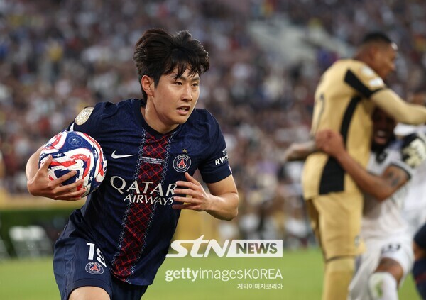 ‘이강인 이적료 976억 거절’ EPL 진출 불발→PSG 잔류, “강력한 선수단 계획하고 있어 거부”