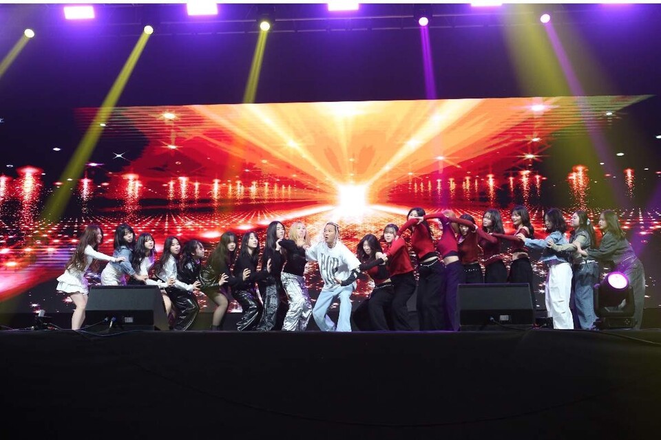 '와락(樂) 콘서트', 지친 고3 웃음 되찾아줬다…"가장 기억에 남는 하루될 것 같아요"